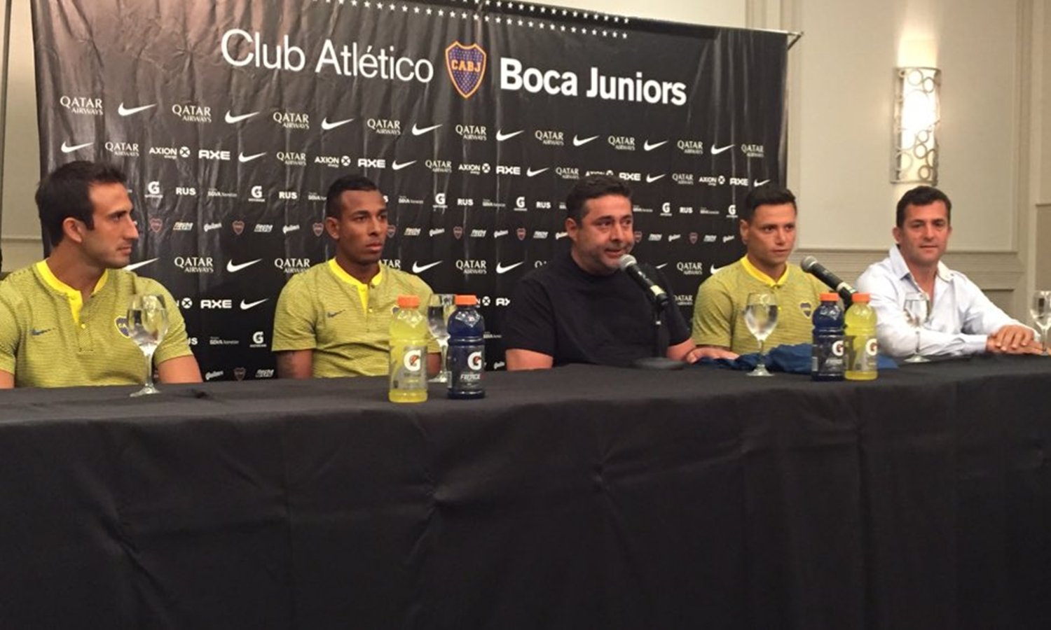 Angelici: "El mejor refuerzo es haber mantenido la base del equipo campeón"